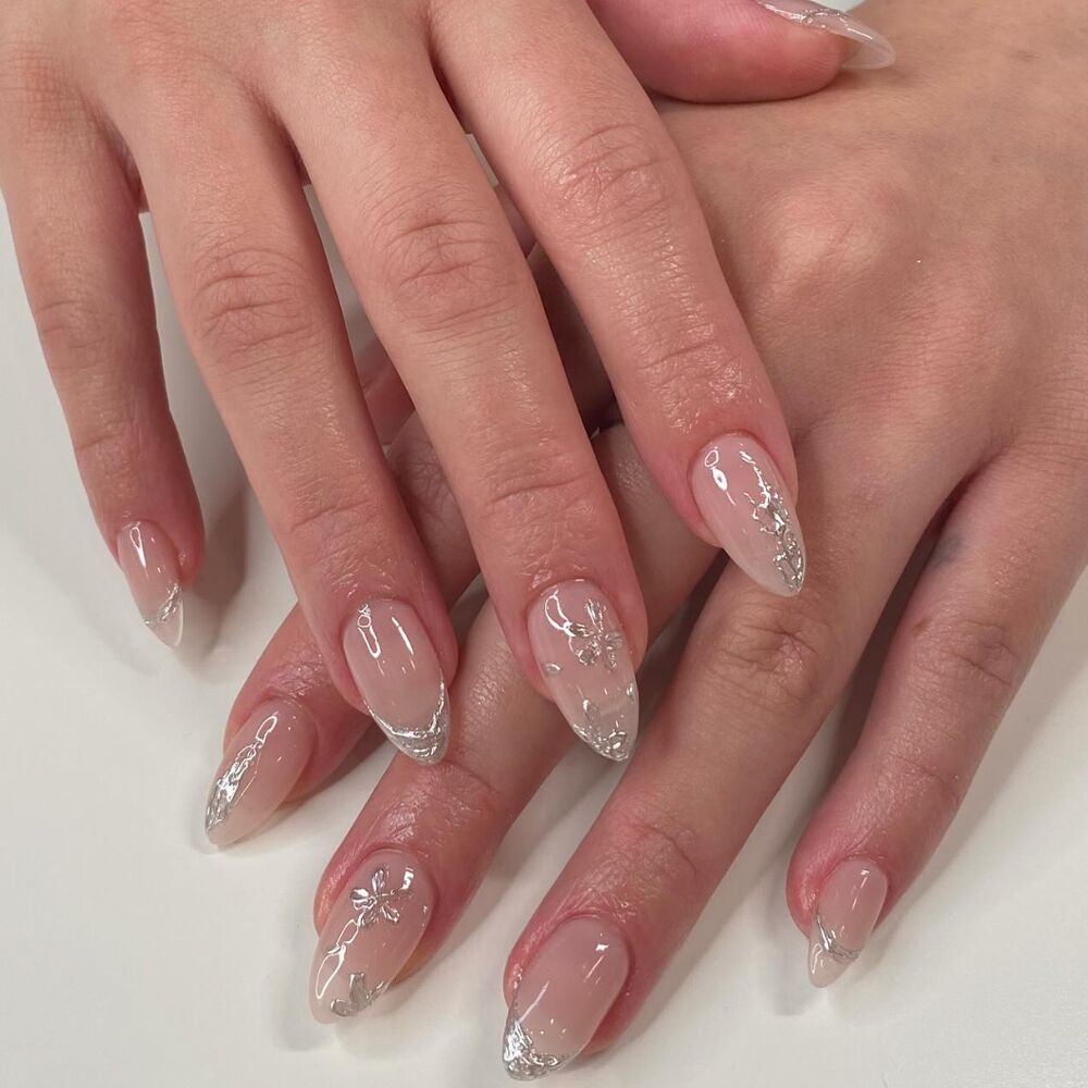 Uñas almendradas: 30 Diseños para inspirar tu próxima manicura